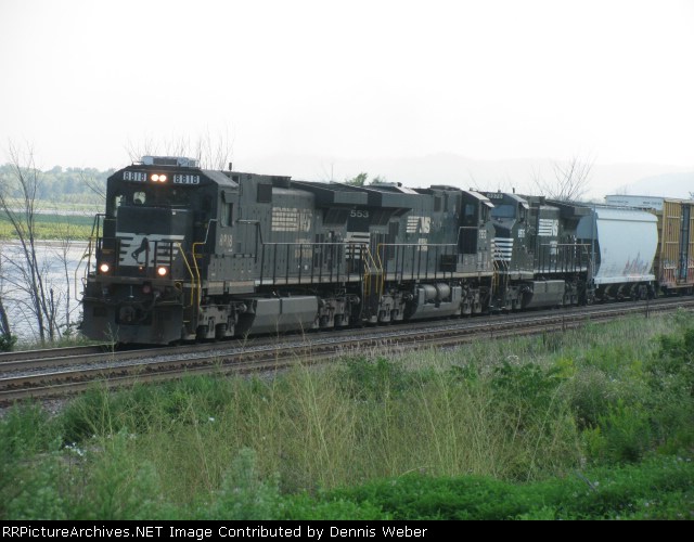 NS 8818 BNSF Aurora Sub.